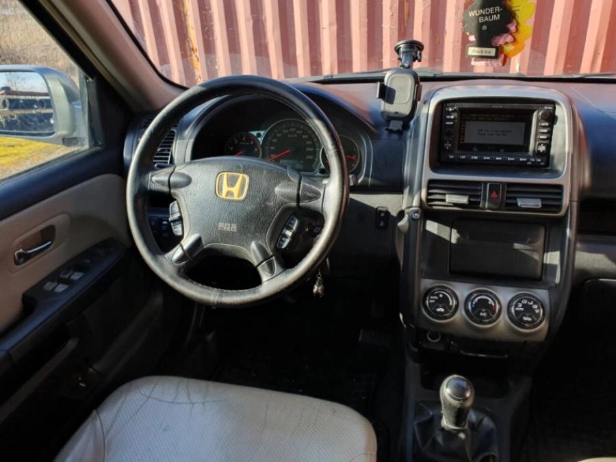 Honda CR-V 2005 in Riga, with an engine capacity of 2.20 L and mileage of 277 thousand km for 3750 €, photo 8 on AUTOMOTO.COM.LV