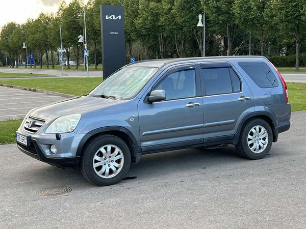 Honda CR-V 2006 in Narva, with an engine capacity of 2.00 L and mileage of 241 thousand km for 2499 €, photo 1 on AUTOMOTO.COM.LV