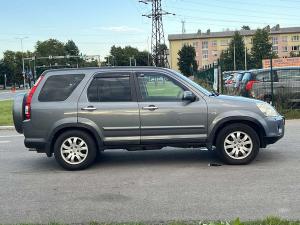 Honda CR-V 2006 Narva, ar dzinēja tilpumu 2.00 L un nobraukumu 241 tūkst. km par 2499 €, foto 6 vietnē AUTOMOTO.COM.LV