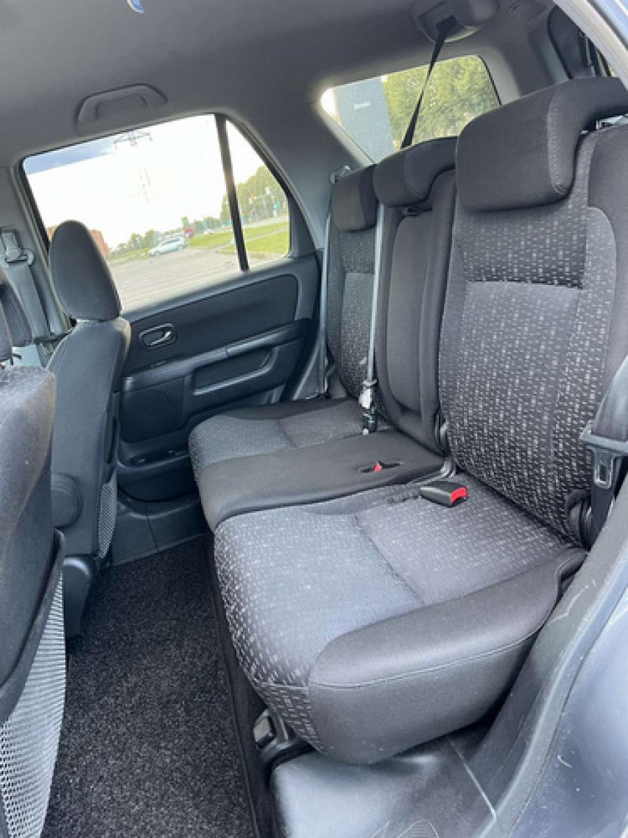 Honda CR-V 2006 Narva, ar dzinēja tilpumu 2.00 L un nobraukumu 241 tūkst. km par 2499 €, foto 11 vietnē AUTOMOTO.COM.LV