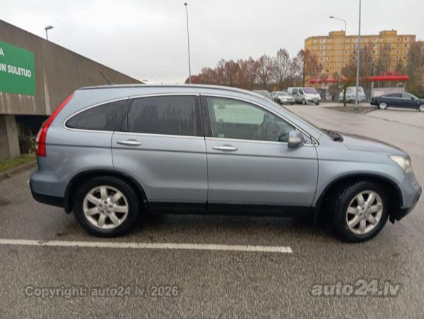 Honda CR-V 2008 in Tartu, with an engine capacity of 2.00 L and mileage of 211 thousand km for 5500 €, photo 6 on AUTOMOTO.COM.LV