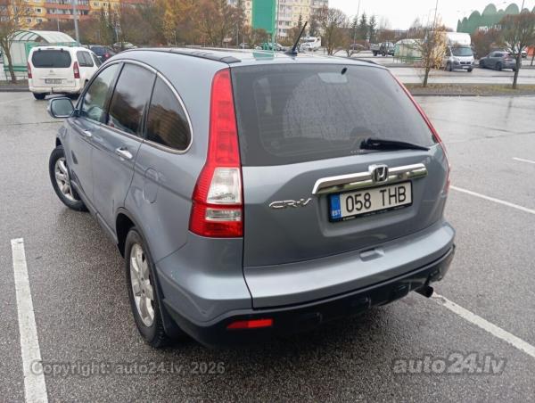 Honda CR-V 2008 in Tartu, with an engine capacity of 2.00 L and mileage of 211 thousand km for 5500 €, photo 8 on AUTOMOTO.COM.LV