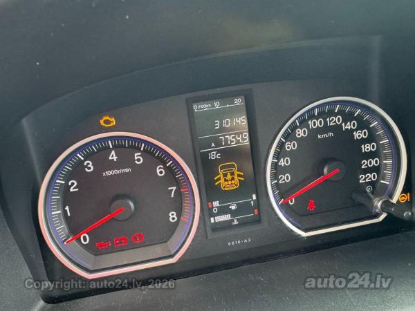 Honda CR-V 2008 Tallina, ar dzinēja tilpumu 2.00 L un nobraukumu 310 tūkst. km par 2500 €, foto 9 vietnē AUTOMOTO.COM.LV