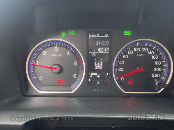 Honda CR-V 2009 in Johvi, with an engine capacity of 2.20 L and mileage of 372 thousand km for 4999 €, photo 9 on AUTOMOTO.COM.LV