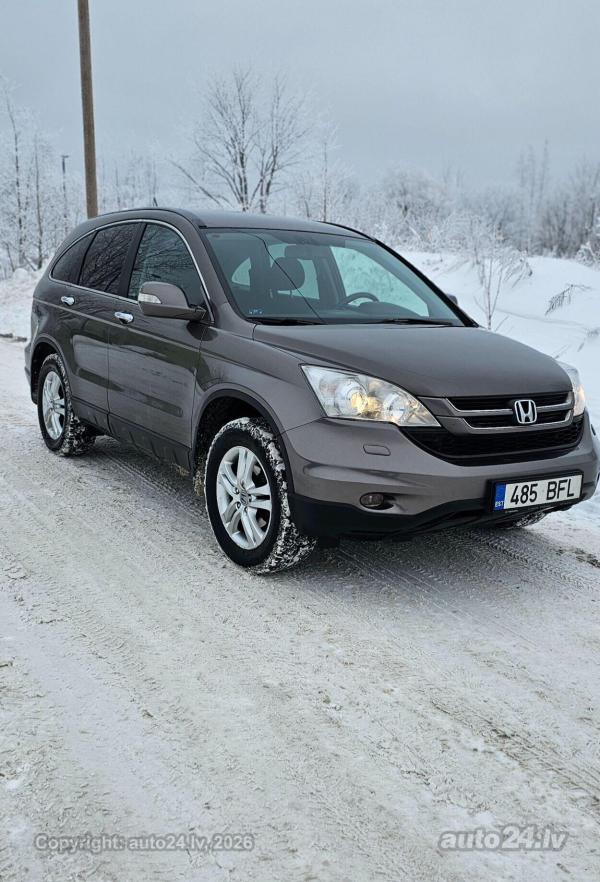 Honda CR-V 2011 Tallina, ar dzinēja tilpumu 2.00 L un nobraukumu 294 tūkst. km par 6300 €, foto 2 vietnē AUTOMOTO.COM.LV