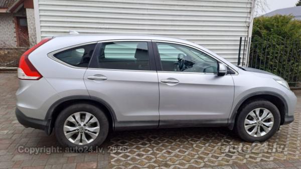 Honda CR-V 2014 in Tallinn, with an engine capacity of 1.60 L and mileage of 172 thousand km for 12399 €, photo 3 on AUTOMOTO.COM.LV