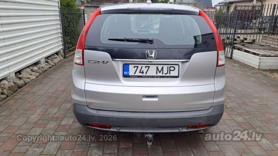 Honda CR-V 2014 Tallina, ar dzinēja tilpumu 1.60 L un nobraukumu 172 tūkst. km par 12399 €, foto 4 vietnē AUTOMOTO.COM.LV