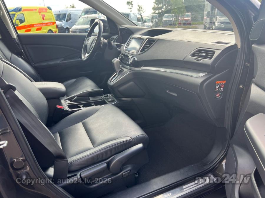 Honda CR-V 2017 Tallina, ar dzinēja tilpumu 2.00 L un nobraukumu 160 tūkst. km par 16900 €, foto 12 vietnē AUTOMOTO.COM.LV