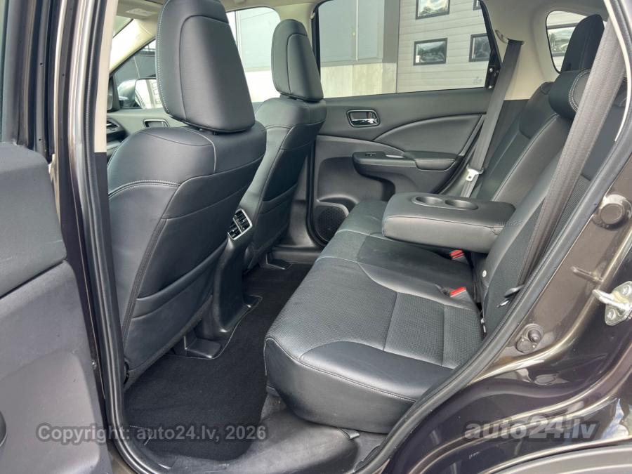 Honda CR-V 2017 Tallina, ar dzinēja tilpumu 2.00 L un nobraukumu 160 tūkst. km par 16900 €, foto 15 vietnē AUTOMOTO.COM.LV