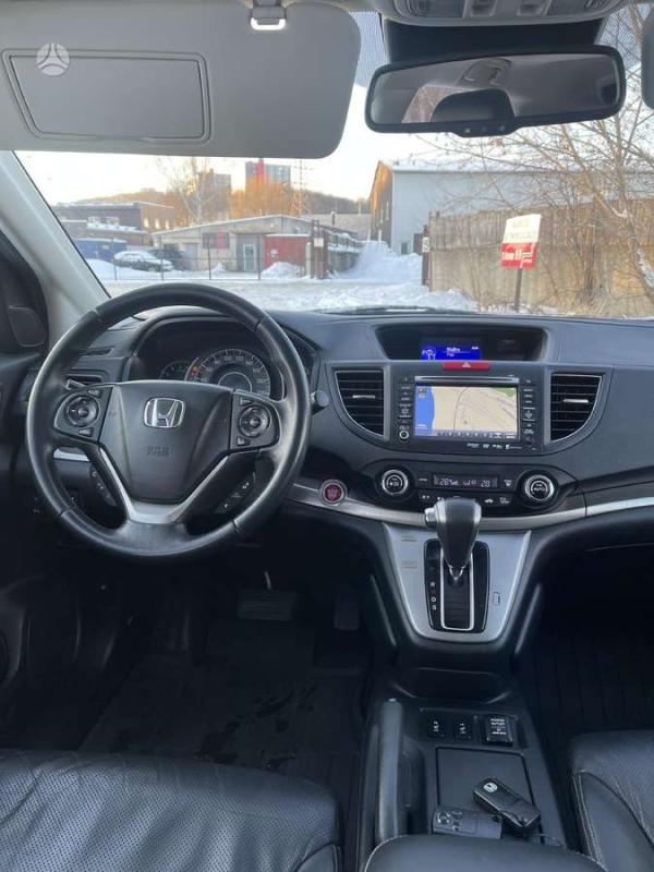 Violet Honda CR-V 2014 in Kaunas, with an engine capacity of 2.20 L and mileage of 285 thousand km for 9250 €, photo 9 on AUTOMOTO.COM.LV