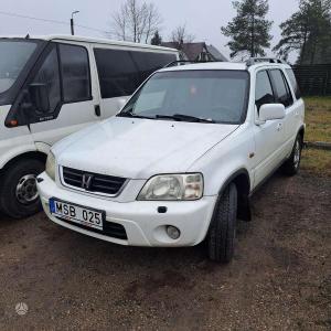 White Honda CR-V 2000 in Alytus, with an engine capacity of 2.00 L and mileage of 397 thousand km for 999 €, photo  on AUTOMOTO.COM.LV