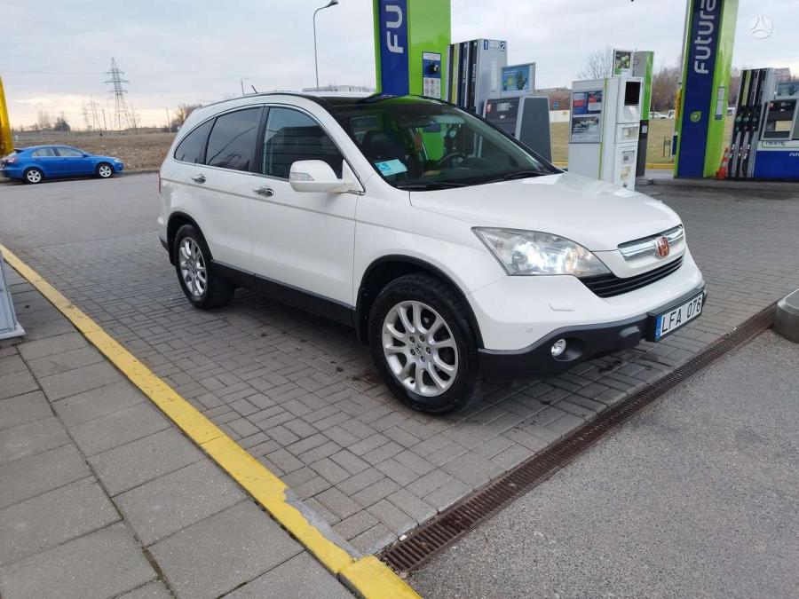 Balts Honda CR-V 2008 Viļņa, ar dzinēja tilpumu 2.20 L un nobraukumu 352 tūkst. km par 6500 €, foto 7 vietnē AUTOMOTO.COM.LV