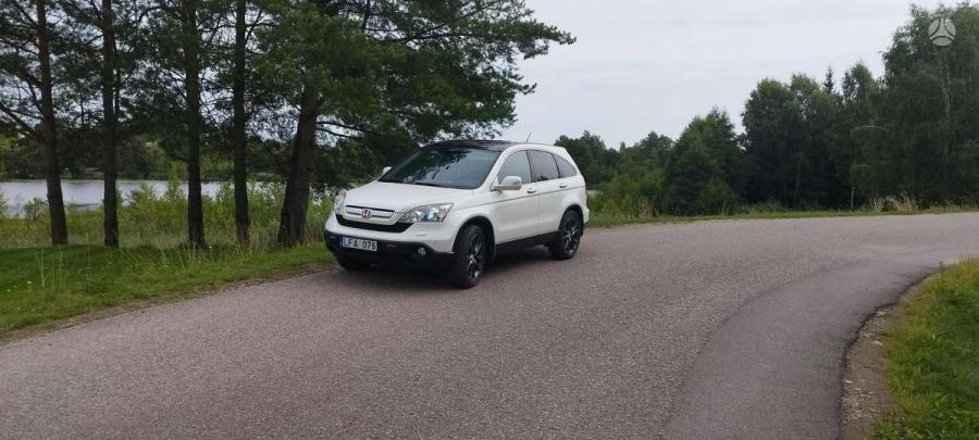 Balts Honda CR-V 2008 Viļņa, ar dzinēja tilpumu 2.20 L un nobraukumu 352 tūkst. km par 6500 €, foto 16 vietnē AUTOMOTO.COM.LV
