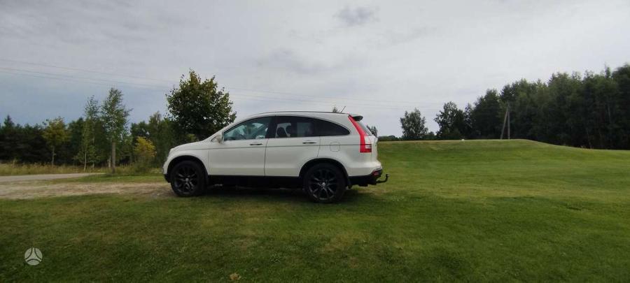 Balts Honda CR-V 2008 Viļņa, ar dzinēja tilpumu 2.20 L un nobraukumu 352 tūkst. km par 6500 €, foto 25 vietnē AUTOMOTO.COM.LV