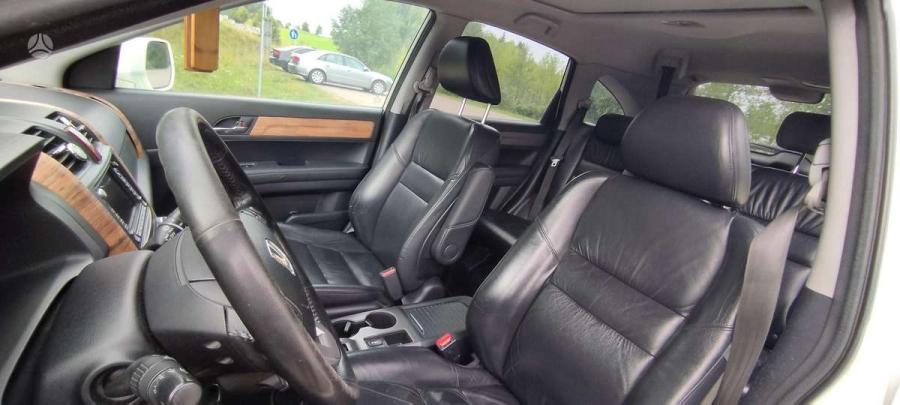 Balts Honda CR-V 2008 Viļņa, ar dzinēja tilpumu 2.20 L un nobraukumu 352 tūkst. km par 6500 €, foto 34 vietnē AUTOMOTO.COM.LV