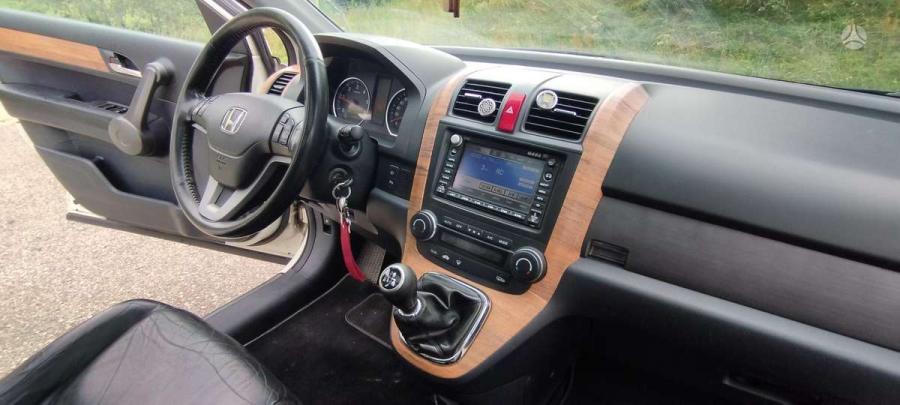 Balts Honda CR-V 2008 Viļņa, ar dzinēja tilpumu 2.20 L un nobraukumu 352 tūkst. km par 6500 €, foto 39 vietnē AUTOMOTO.COM.LV