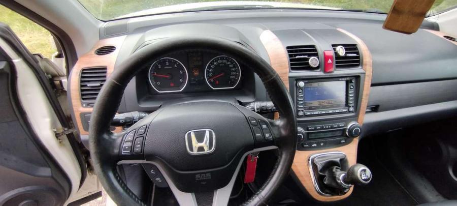 Balts Honda CR-V 2008 Viļņa, ar dzinēja tilpumu 2.20 L un nobraukumu 352 tūkst. km par 6500 €, foto 41 vietnē AUTOMOTO.COM.LV