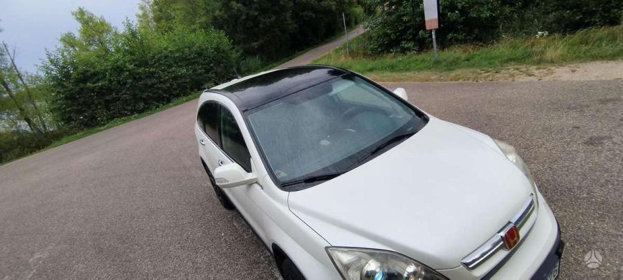 Balts Honda CR-V 2008 Viļņa, ar dzinēja tilpumu 2.20 L un nobraukumu 352 tūkst. km par 6500 €, foto 49 vietnē AUTOMOTO.COM.LV