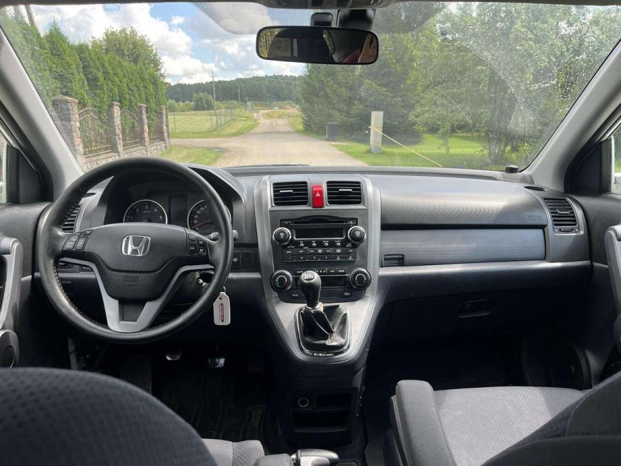 White Honda CR-V 2009 in Kaisiadorys, with an engine capacity of 2.20 L and mileage of 320 thousand km for 2850 €, photo 14 on AUTOMOTO.COM.LV