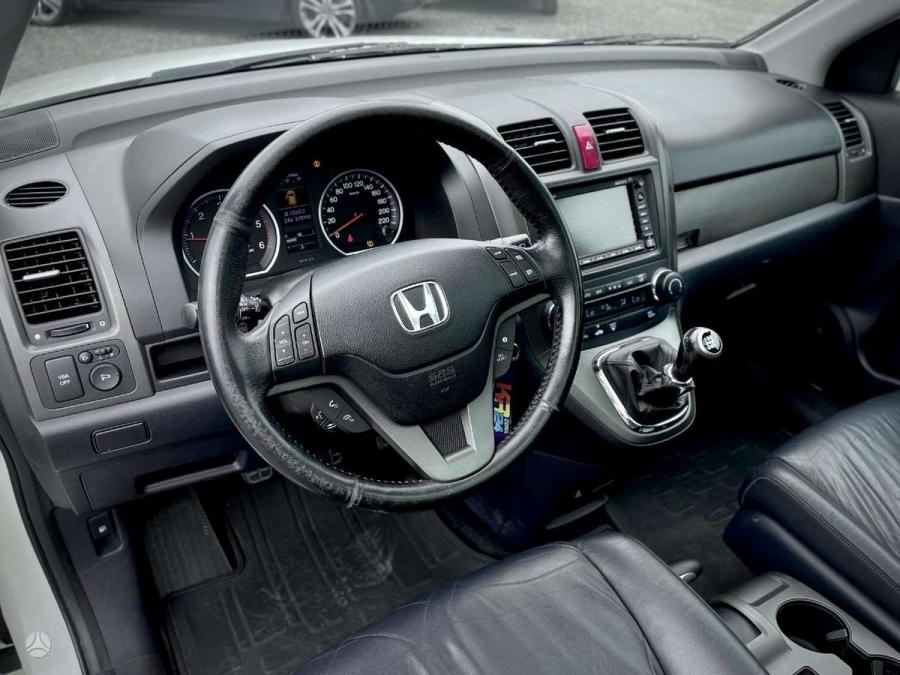 Balts Honda CR-V 2010 Viļņa, ar dzinēja tilpumu 2.20 L un nobraukumu 274 tūkst. km par 7499 €, foto 15 vietnē AUTOMOTO.COM.LV