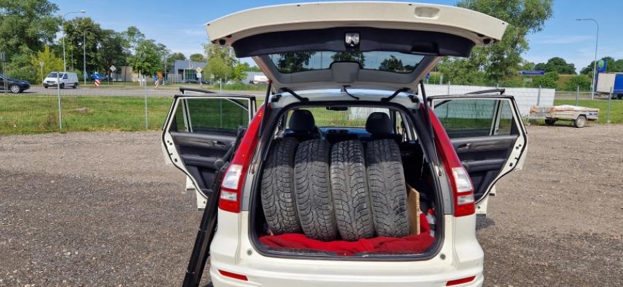 White Honda CR-V 2010 in Riga, with an engine capacity of 2.20 L and mileage of 248 thousand km for 7250 €, photo 12 on AUTOMOTO.COM.LV