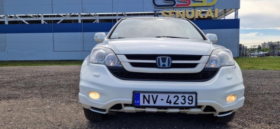 White Honda CR-V 2010 in Riga, with an engine capacity of 2.20 L and mileage of 248 thousand km for 7250 €, photo 30 on AUTOMOTO.COM.LV