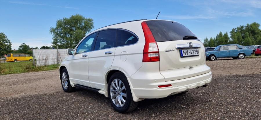 White Honda CR-V 2010 in Riga, with an engine capacity of 2.20 L and mileage of 248 thousand km for 7250 €, photo 35 on AUTOMOTO.COM.LV