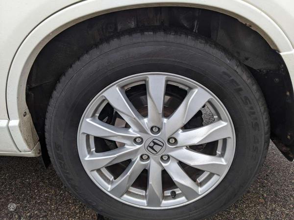 White Honda CR-V 2010 in Kaunas, with an engine capacity of 2.20 L and mileage of 271 thousand km for 7490 €, photo 4 on AUTOMOTO.COM.LV