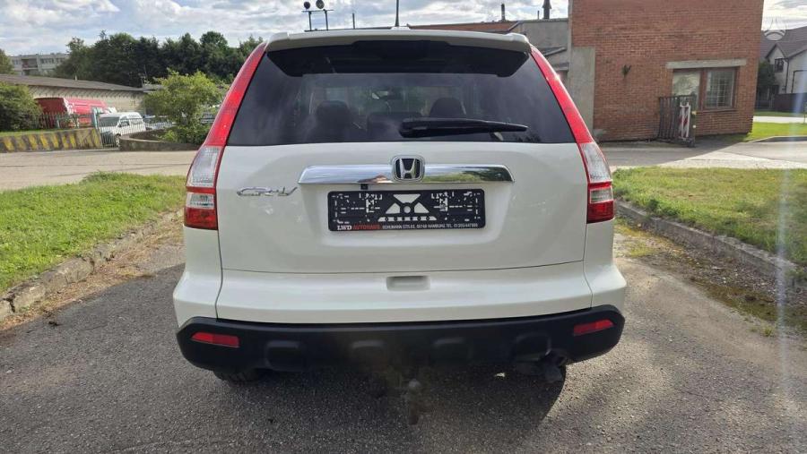 Balts Honda CR-V 2010 Šauļi, ar dzinēja tilpumu 2.20 L un nobraukumu 288 tūkst. km par 6350 €, foto 5 vietnē AUTOMOTO.COM.LV