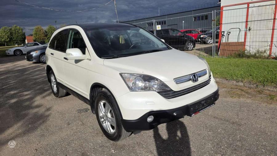 Balts Honda CR-V 2010 Šauļi, ar dzinēja tilpumu 2.20 L un nobraukumu 288 tūkst. km par 6350 €, foto 8 vietnē AUTOMOTO.COM.LV