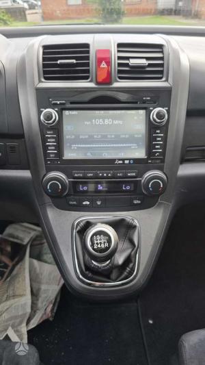 Balts Honda CR-V 2010 Šauļi, ar dzinēja tilpumu 2.20 L un nobraukumu 288 tūkst. km par 6350 €, foto 23 vietnē AUTOMOTO.COM.LV