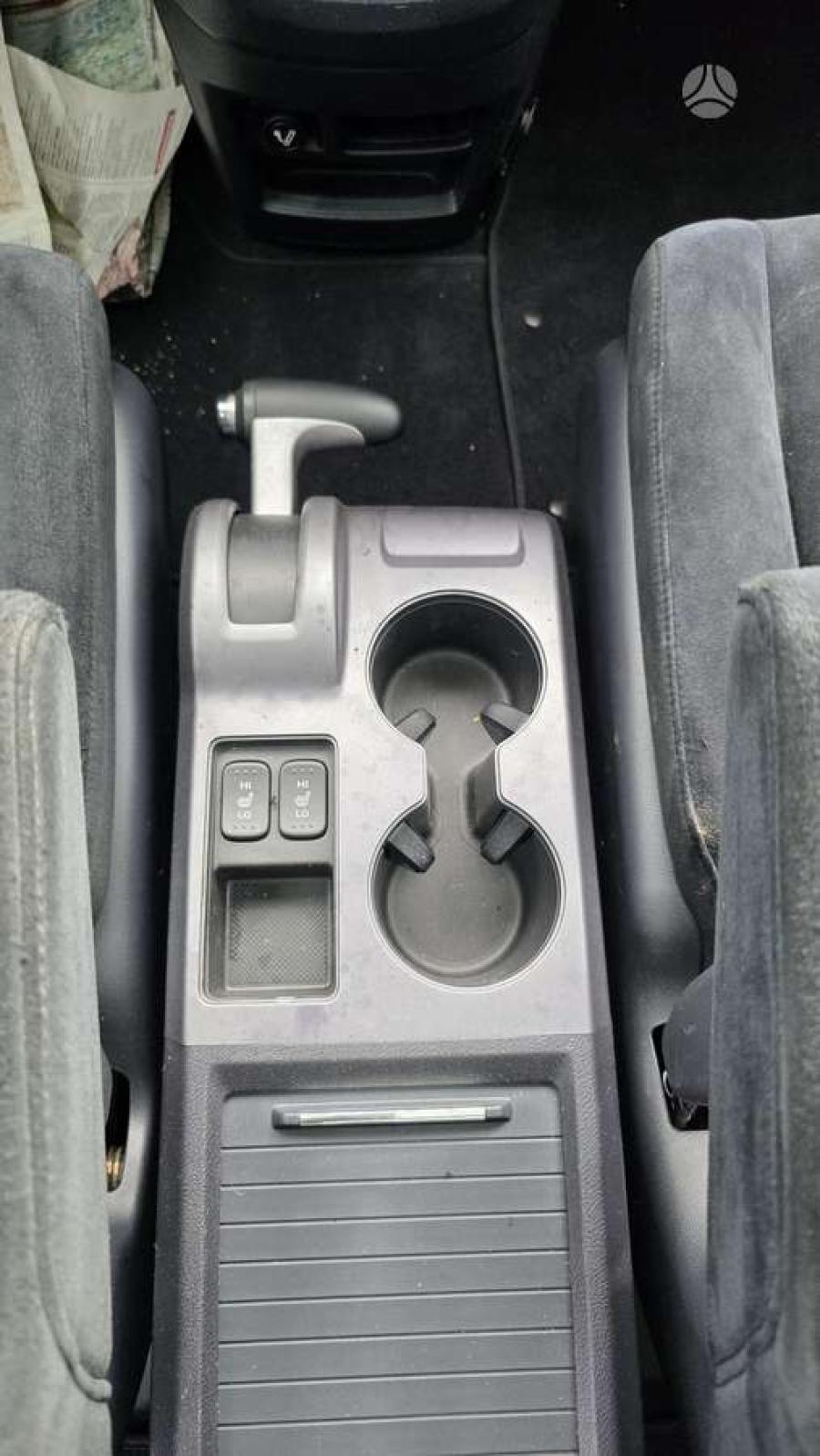 Balts Honda CR-V 2010 Šauļi, ar dzinēja tilpumu 2.20 L un nobraukumu 288 tūkst. km par 6350 €, foto 24 vietnē AUTOMOTO.COM.LV
