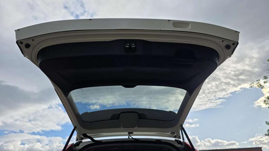 Balts Honda CR-V 2010 Šauļi, ar dzinēja tilpumu 2.20 L un nobraukumu 288 tūkst. km par 6350 €, foto 38 vietnē AUTOMOTO.COM.LV