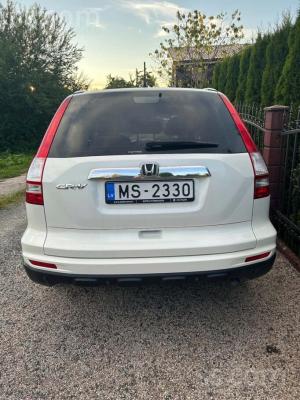 Balts Honda CR-V 2010 Saldus, ar dzinēja tilpumu 2.20 L un nobraukumu 268 tūkst. km par 5500 €, foto 3 vietnē AUTOMOTO.COM.LV