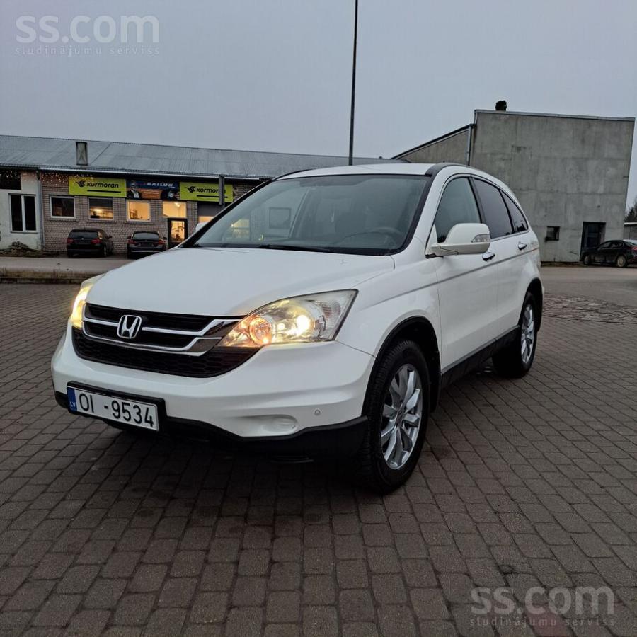 Balts Honda CR-V 2011 Rēzekne, ar dzinēja tilpumu 2.20 L un nobraukumu 0 tūkst. km par 6700 €, foto 1 vietnē AUTOMOTO.COM.LV