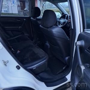 Balts Honda CR-V 2011 Rēzekne, ar dzinēja tilpumu 2.20 L un nobraukumu 0 tūkst. km par 6700 €, foto 10 vietnē AUTOMOTO.COM.LV