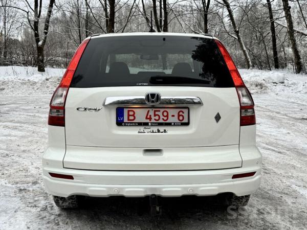 Balts Honda CR-V 2011 Rīga, ar dzinēja tilpumu 2.20 L un nobraukumu 0 tūkst. km par 7990 €, foto 7 vietnē AUTOMOTO.COM.LV