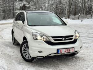 White Honda CR-V 2011 in Riga, with an engine capacity of 2.20 L and mileage of 0 thousand km for 7990 €, photo 13 on AUTOMOTO.COM.LV