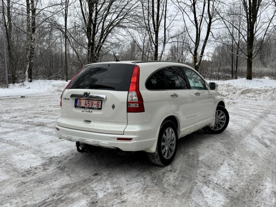 White Honda CR-V 2011 in Riga, with an engine capacity of 2.20 L and mileage of 202 thousand km for 7990 €, photo 28 on AUTOMOTO.COM.LV