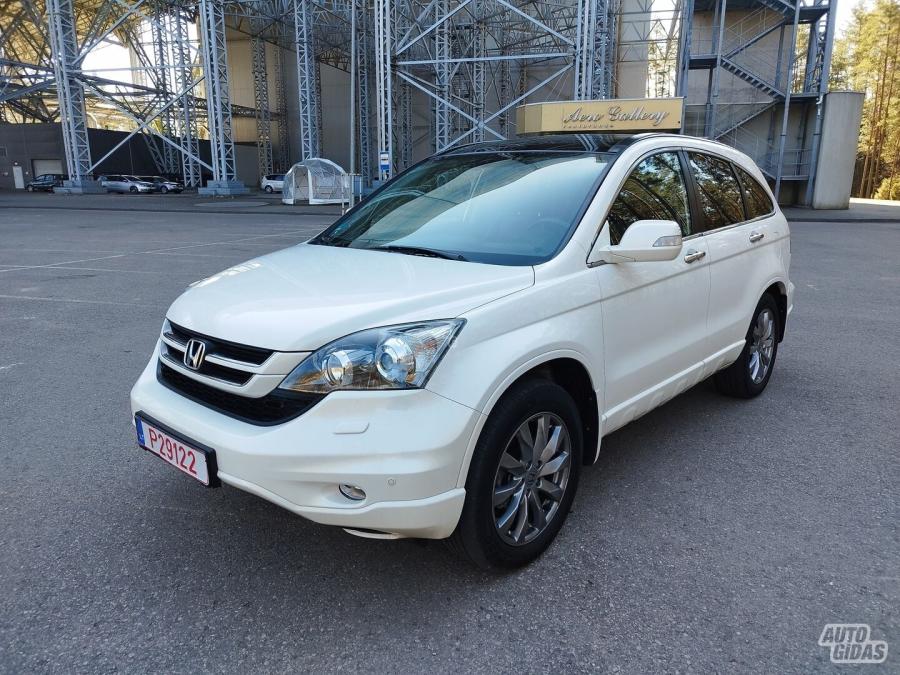 White Honda CR-V 2011 in Druskininkai, with an engine capacity of 2.20 L and mileage of 244 thousand km for 8200 €, photo 5 on AUTOMOTO.COM.LV