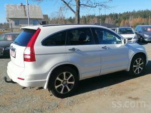 Balts Honda CR-V 2012 Valmiera, ar dzinēja tilpumu 2.20 L un nobraukumu 244 tūkst. km par 7990 €, foto 8 vietnē AUTOMOTO.COM.LV