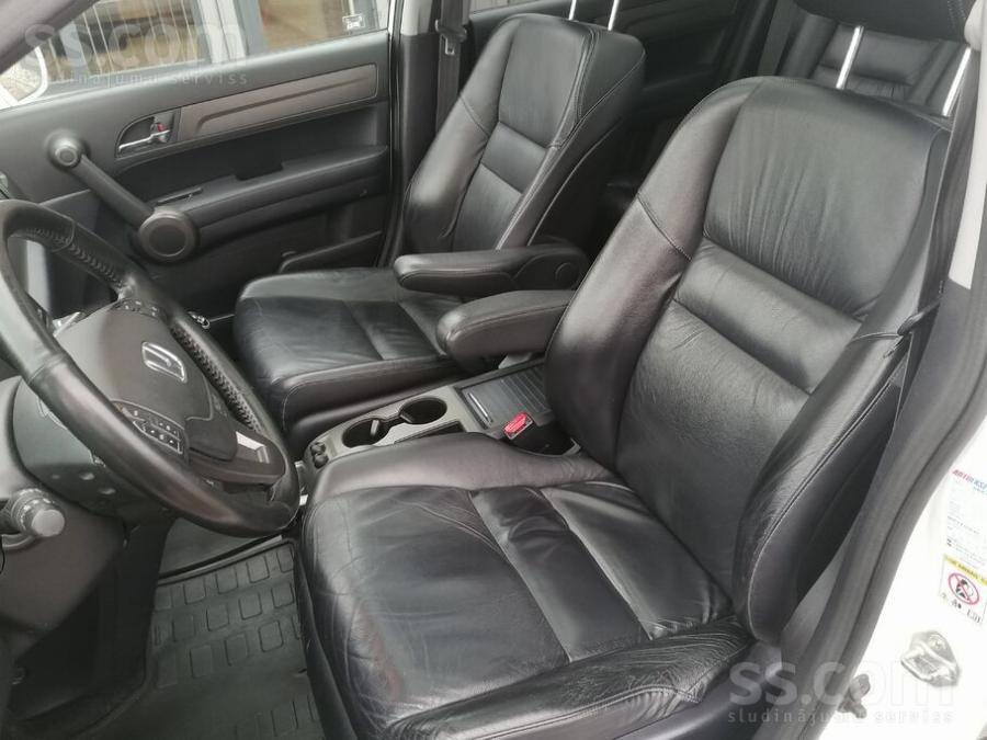 Balts Honda CR-V 2012 Valmiera, ar dzinēja tilpumu 2.20 L un nobraukumu 244 tūkst. km par 7990 €, foto 14 vietnē AUTOMOTO.COM.LV