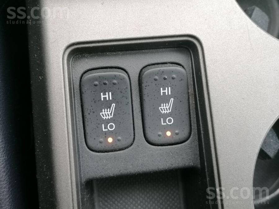 Balts Honda CR-V 2012 Valmiera, ar dzinēja tilpumu 2.20 L un nobraukumu 244 tūkst. km par 7990 €, foto 16 vietnē AUTOMOTO.COM.LV