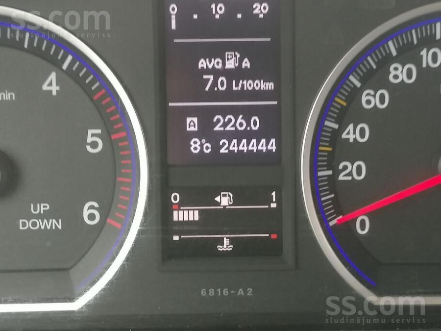 Balts Honda CR-V 2012 Valmiera, ar dzinēja tilpumu 2.20 L un nobraukumu 244 tūkst. km par 7990 €, foto 18 vietnē AUTOMOTO.COM.LV