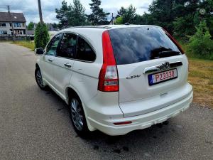 White Honda CR-V 2012 in Vilnius, with an engine capacity of 2.20 L and mileage of 152 thousand km for 9650 €, photo 7 on AUTOMOTO.COM.LV