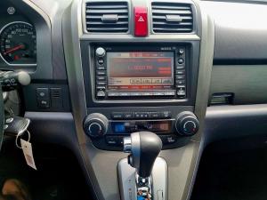 White Honda CR-V 2012 in Vilnius, with an engine capacity of 2.20 L and mileage of 152 thousand km for 9650 €, photo 22 on AUTOMOTO.COM.LV