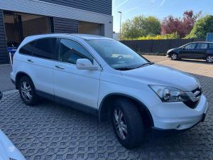 White Honda CR-V 2012 in Siauliai, with an engine capacity of 2.20 L and mileage of 214 thousand km for 7700 €, photo 3 on AUTOMOTO.COM.LV