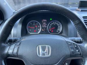 White Honda CR-V 2012 in Siauliai, with an engine capacity of 2.20 L and mileage of 214 thousand km for 7700 €, photo 5 on AUTOMOTO.COM.LV