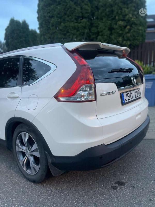 Balts Honda CR-V 2012 Viļņa, ar dzinēja tilpumu 2.35 L un nobraukumu 266 tūkst. km par 8250 €, foto 6 vietnē AUTOMOTO.COM.LV