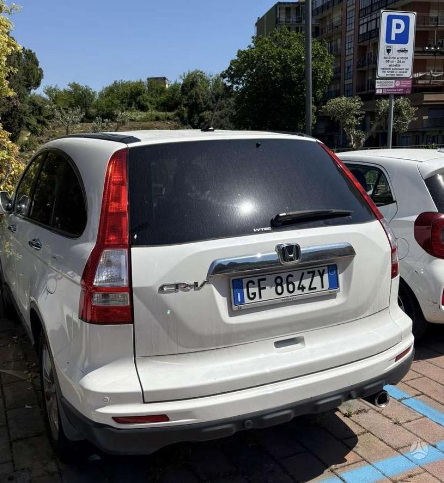 Balts Honda CR-V 2012 Viļņa, ar dzinēja tilpumu 2.00 L un nobraukumu 95 tūkst. km par 11999 €, foto 5 vietnē AUTOMOTO.COM.LV